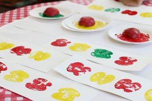 10 Red Apples by Pat Hutchins Activity Plan for Preschoolers